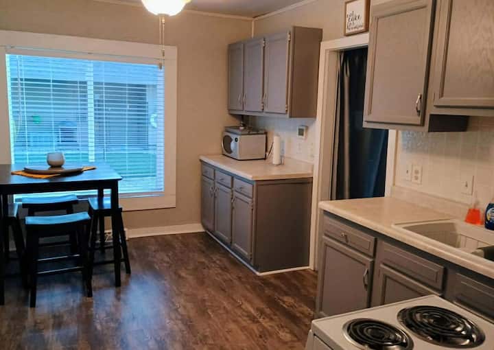 Kampeskacabin:firepit,hammock,lakefront - Watertown, SD