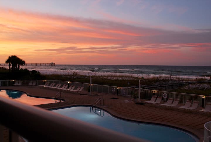 Beautiful 3 Br Beach Condo-2 Sets Of Beach Service - Fort Walton Beach, FL