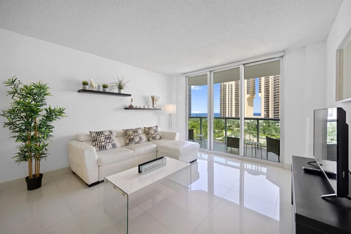 Premium Ocean & Park View, Steps From Beach & Park - 