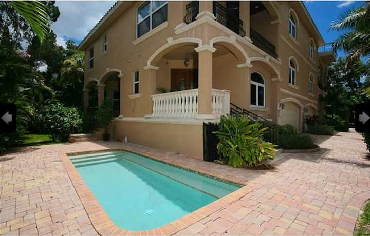 Home W/  Pool And Beach Access - Siesta Key, FL