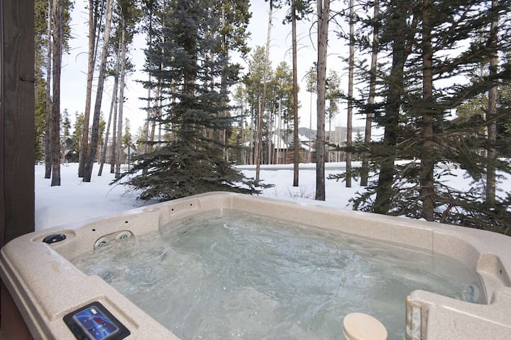7 Nt Free! Luxury|views|trails! Deck W Bbq & H/tub - Copper Mountain