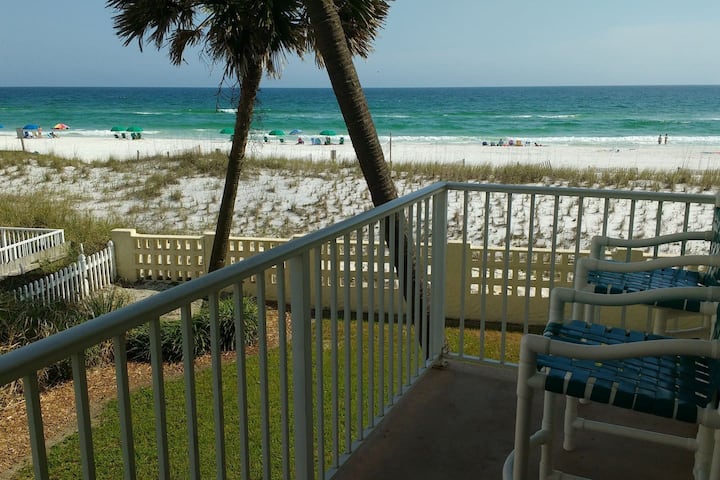 Pet Friendly On The Beach With Private Balcony! - Fort Walton Beach, FL