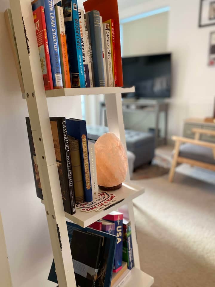 Cambridge Train Station 2 Bed Balcony Apartment - Cambridge