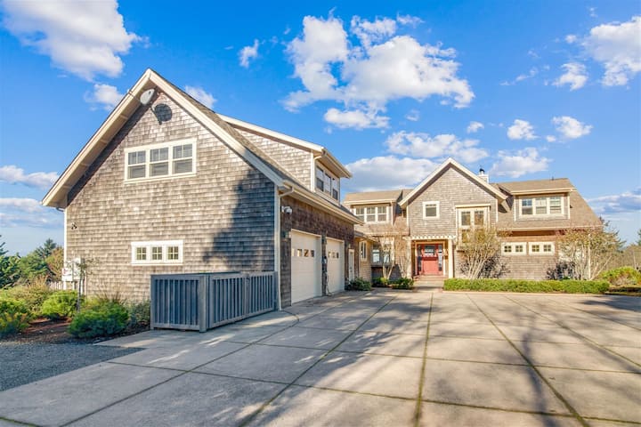 Seascape Retreat - Cannon Beach, OR