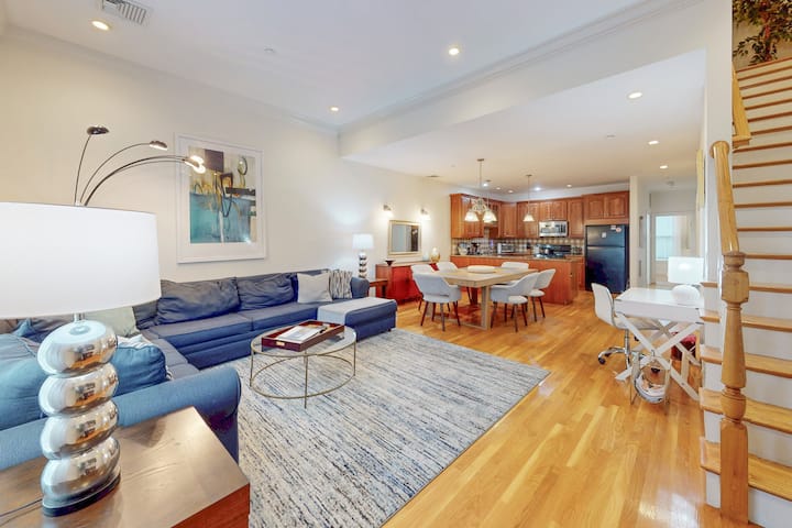 Casa De Ciudad Moderna, Un Gran Lugar Para Boston Vacaciones, 9 Plazas - Brookline, MA