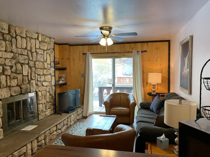 Telemark Townhouse #4 On The River - Red River