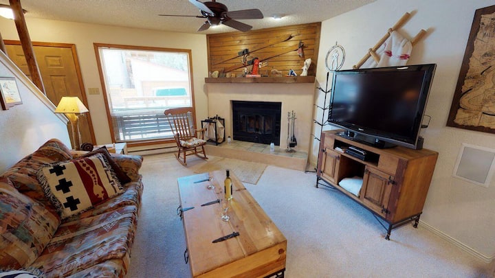 Grandview Townhouse #12, In Town, Wifi, Sat Tv - Red River, NM