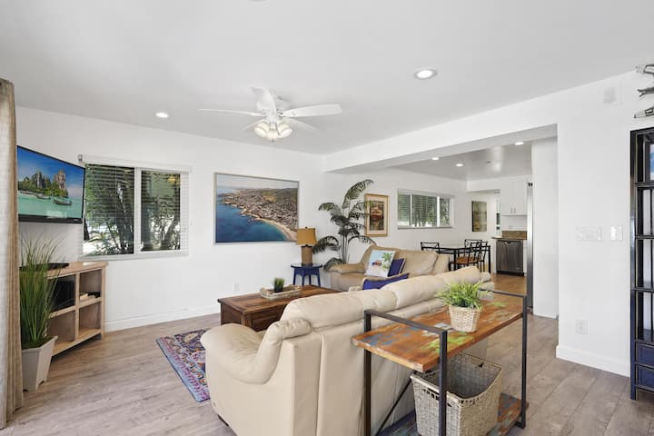 The Perfect Beach House For A Trip To The Coast! - Balboa Island, CA