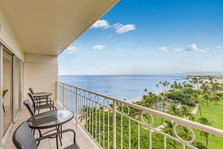 Suite Paradise! Enjoy Fiery Sunsets, Free Wifi, Full Kitchenwaikīkī Shore #1008 - Honolulu, HI