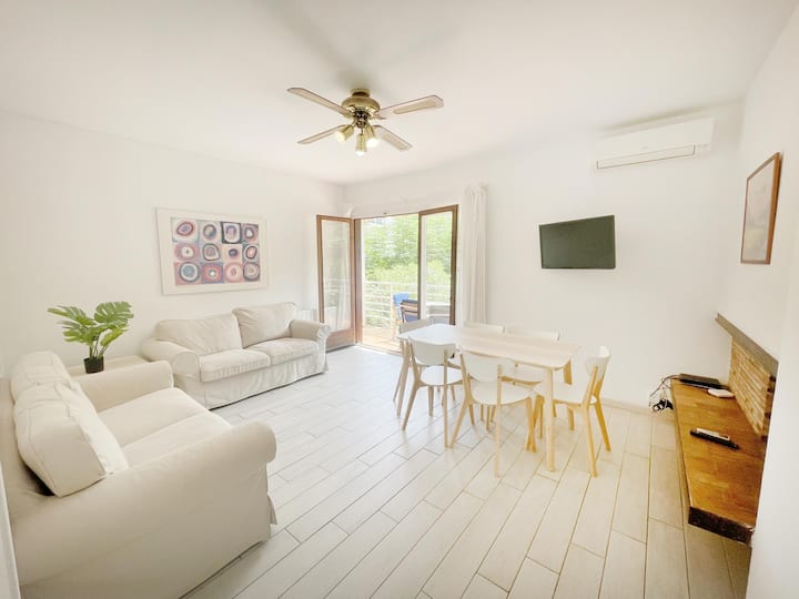 Atzavara By Blausitges Large Apartment Only Seconds From The Beach Of Sitges. - Sitges