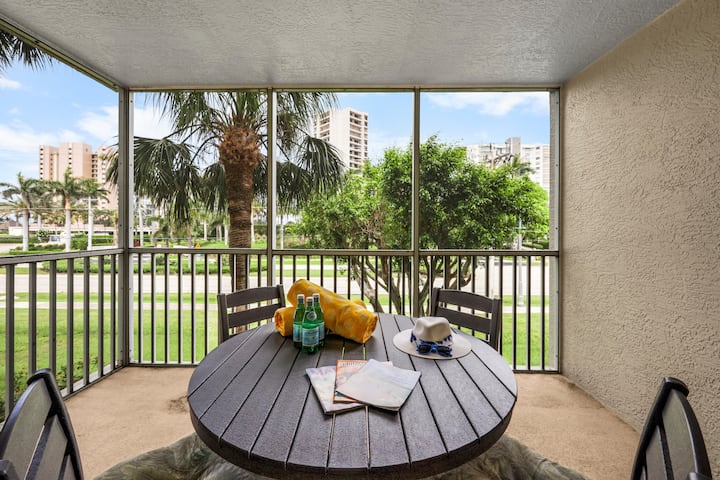 Peaceful Condo | Pool Across From South Beach - Marco Island, FL