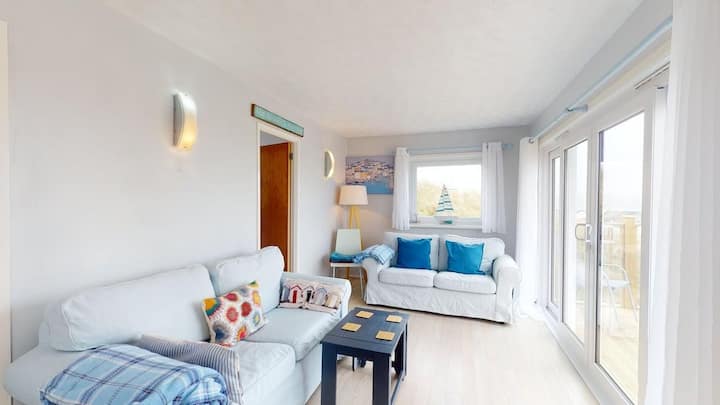 Ocean Swell, Riviere Towans - Hayle