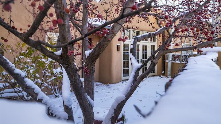 Casa De Madre | Elegant Santa Fe Retreat - Santa Fe