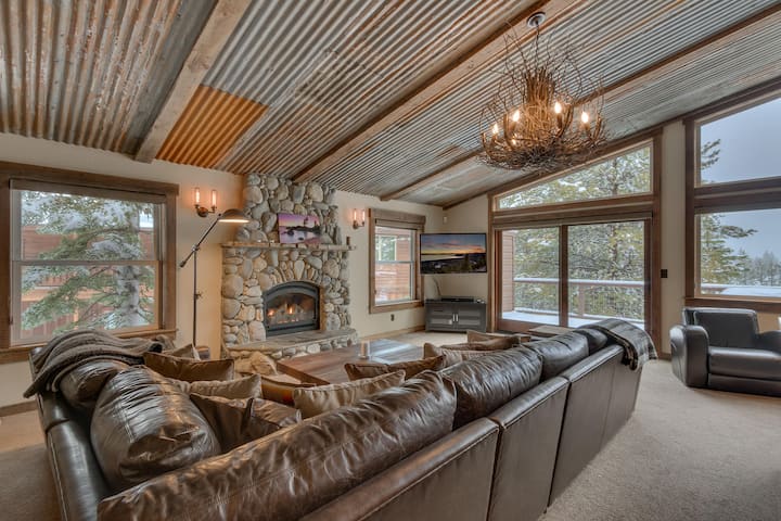Above The Pines - Hot Tub, Pet Friendly, Hoa - Truckee, CA