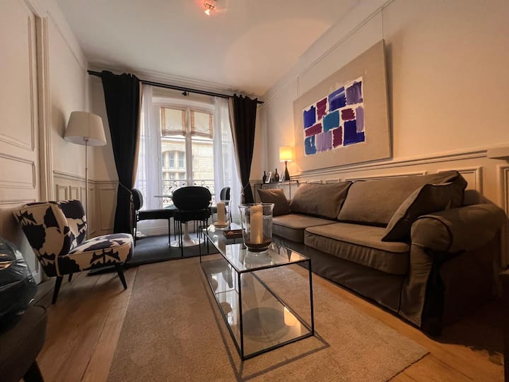 1l Eiffel Tower Charm & Character 2 Bedrooms - Paris