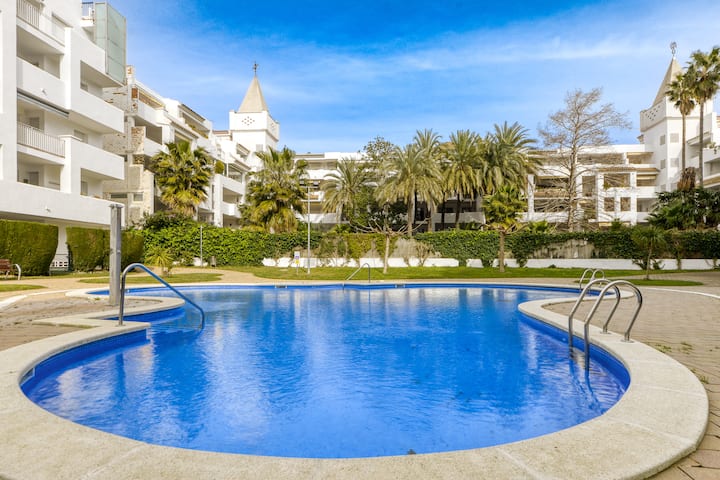 Appartement Moderne Avec Piscine Et Terrasse - Roses