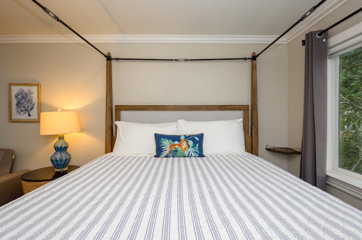 Boardwalk Beach Retreat| Free Parkng| Beach Access - Santa Cruz, CA