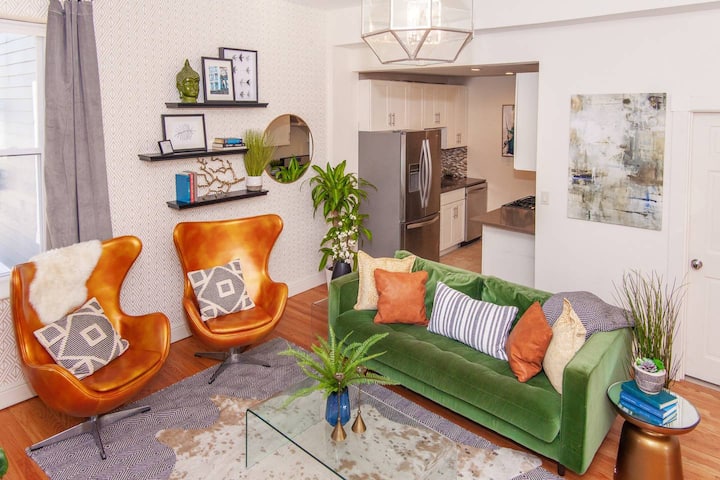 Sleek, Stylish Place | Near South End - Boston, MA