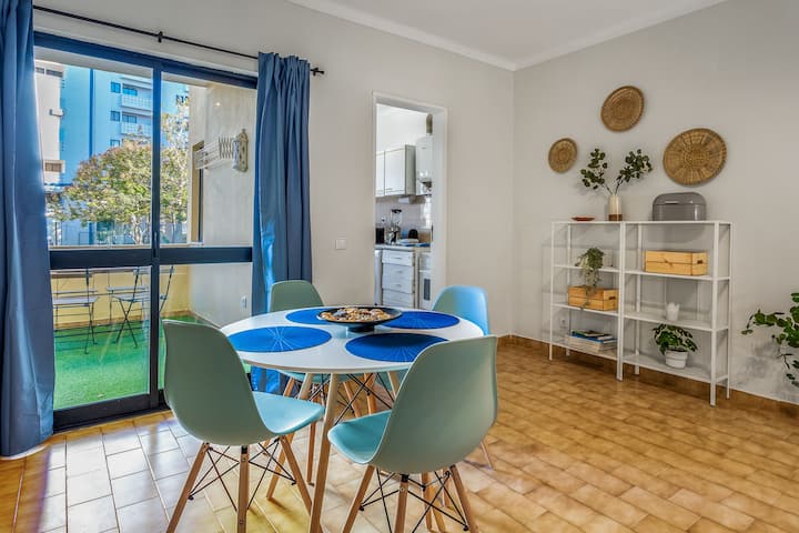 Ocean Breeze 1 Bdr Flat In Portimão By Lovelystay - Portimão