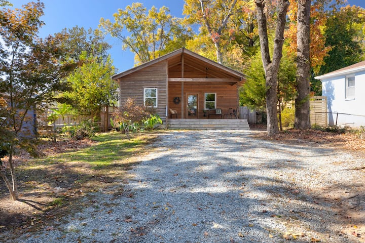 | Modern Open Bright | Spacious + Clean Aesthetic - Durham