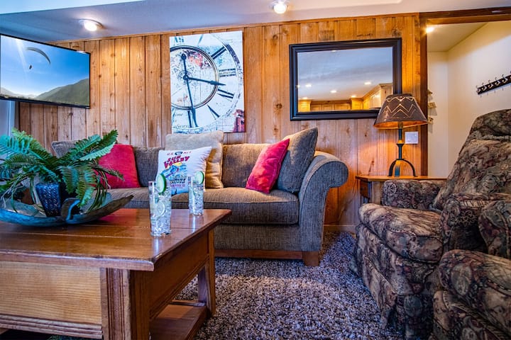 Sv137-walk To Ski, Town, Best Views, Hot Tub, Pool - Ketchum, ID