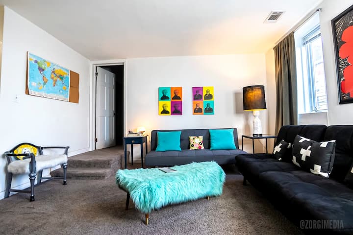 Andrew & Andy Apt – Inspired By Pittsburgh Icons - Pittsburgh, PA