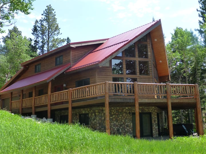Deep Snow Trail Lodge - South Dakota