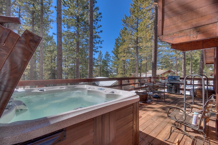 Base Camp- Hot Tub, Large Deck In Dollar Point - Tahoe City, CA