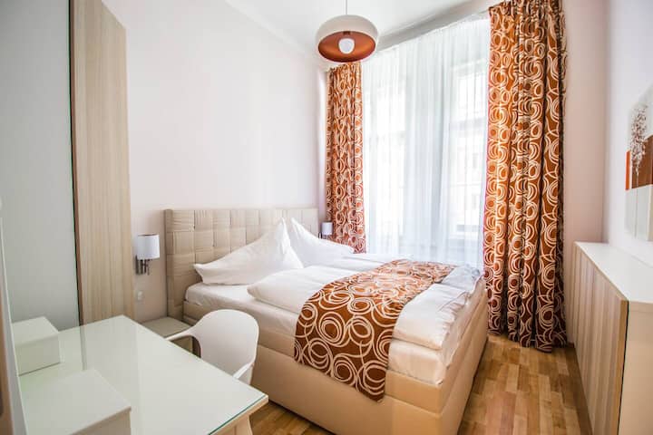 Sauna 2bdr Apartment In Cultural Heritage Building - Praga