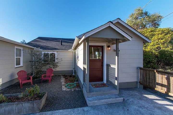 Jane's Creek Cottage ~ Affordable & Near Cal Poly - Blue Lake, CA