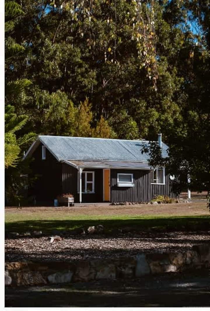 1br | Walk To Beach & Woodfire | Wfh Space - Bruny Island