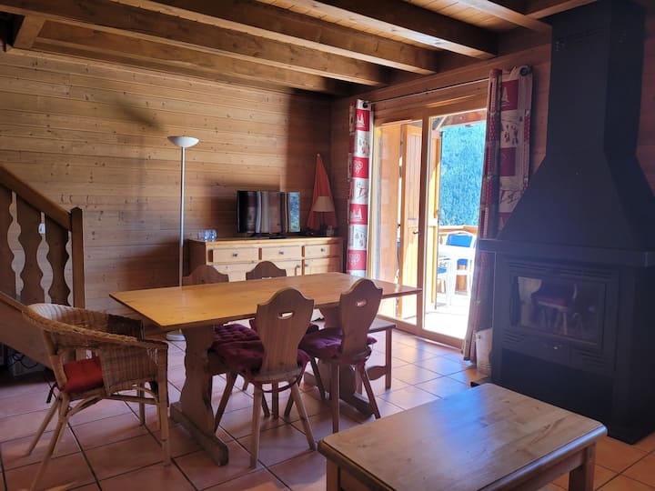 1/2 Chalet Confortable Et Spacieux Pour 6 De 49m2 - Barcelonnette