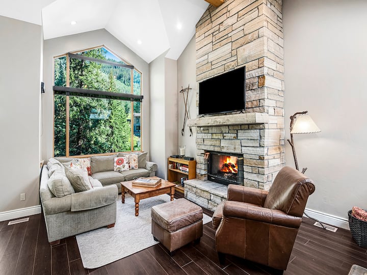 Cascades On Gore Creek | Spacious 4bd Vail Rental - Vail, CO