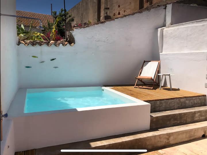 Townhouse & Sunny Patio With Private Pool - Portimão