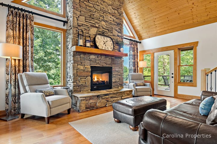 Hot Tub, Fire Pit, Game Room, Rumbling Bald Resort - Lake Lure, NC