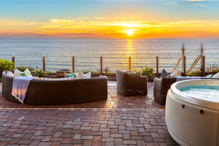 Alluring Oceanfront Home In Encinitas E1084-0 - Carlsbad, CA