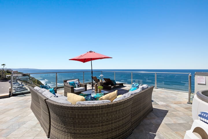 Magnificent Oceanfront Duplex E952-0 - Encinitas, CA