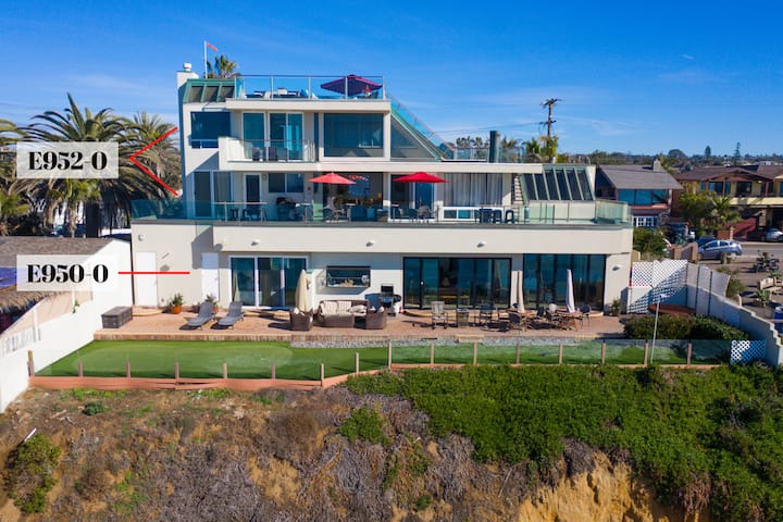 Seaside Luxury Duplex With Putting Green E950-0 - Encinitas
