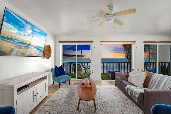 Beckoning Lower Level Beachfront Duplex P1027-0 - Oceanside, Californie