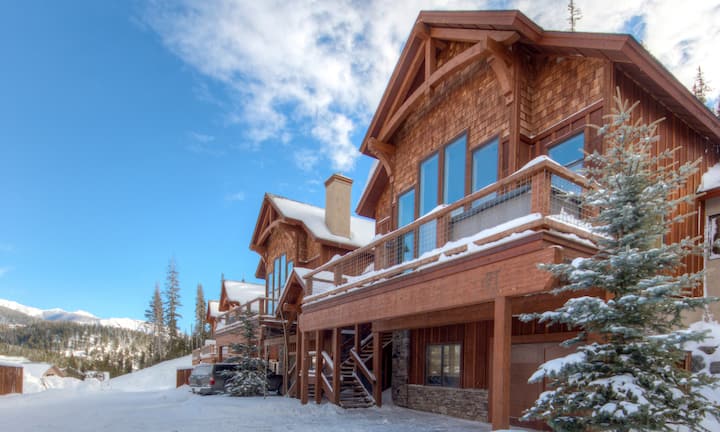 Black Eagle Sanctuary | Ski-in/out 4br Luxury - Big Sky, MT