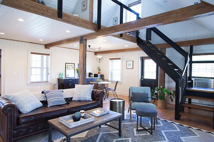 Ashling Acres - The Lodge - Hamilton, NY