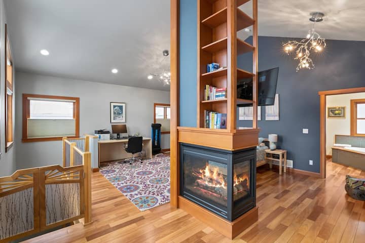 Historic, Heart Of City Home - Near U/med District - Anchorage, AK