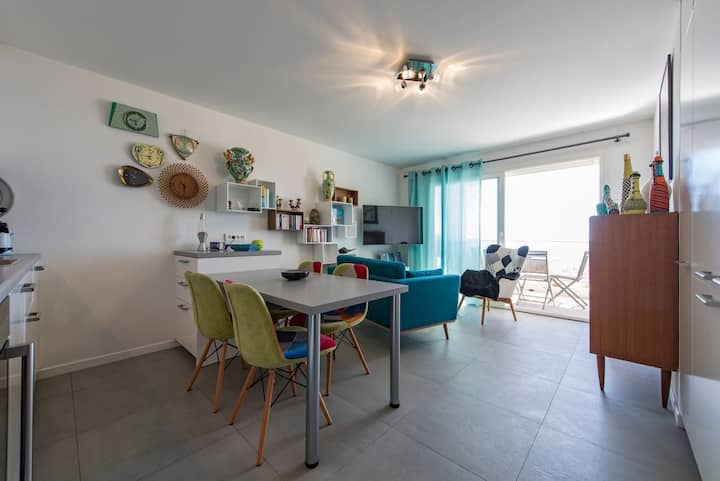 Charmant 3 Pièces à Deux Pas De La Mer : Parking / - Vallauris