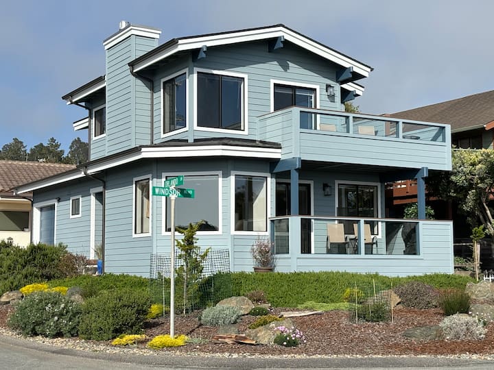 Incredible Ocean-views At This 2 Bed/2 Bath Rental - Cambria, CA