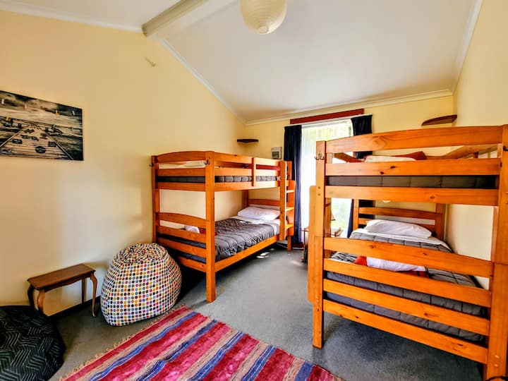 Nestle In At Greenstone Retreat - Kumara