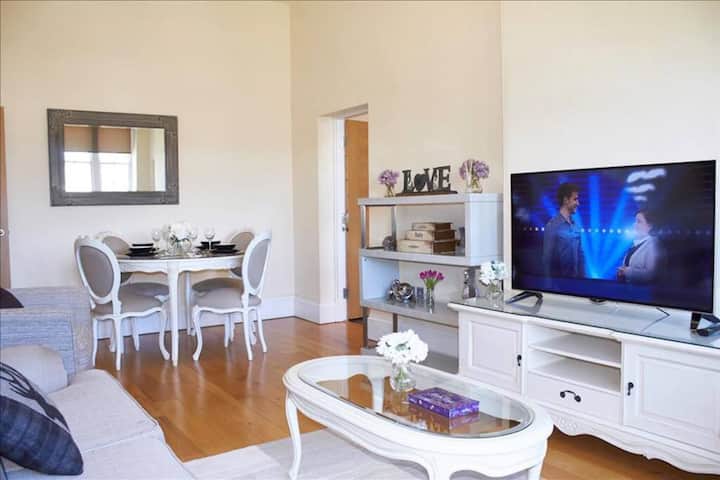 The Palm Suite - Southport