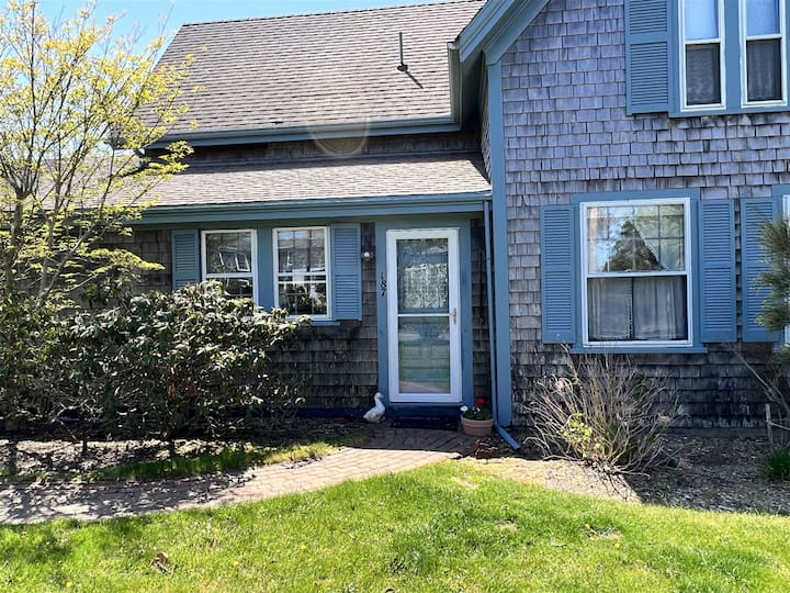 Walk To Nauset Historic Home - Eastham, MA