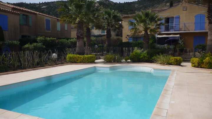Maison L'olivade Dans Résidence Privée Avec Pisc - Le Plan-de-la-Tour