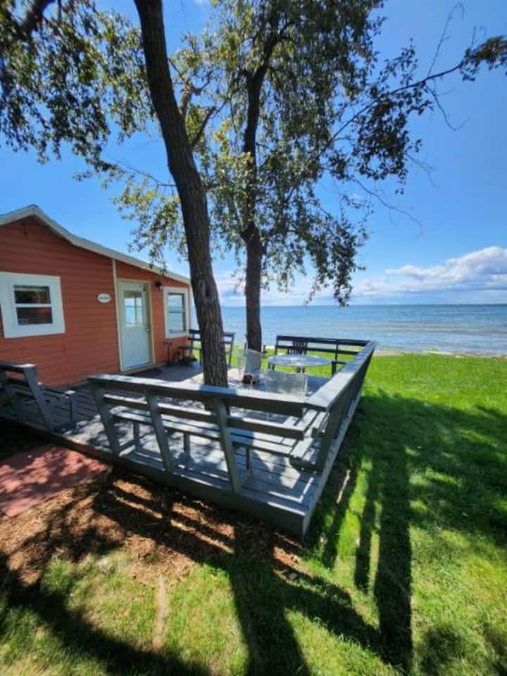 Midship Cottage At Three's Company - Sturgeon Bay, WI