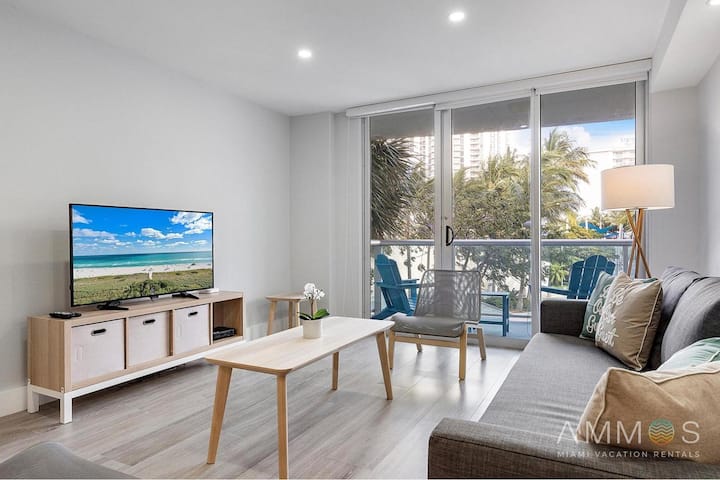 Family-friends Getaway|pool, Beach & Parking Free - Sunny Isles Beach, FL